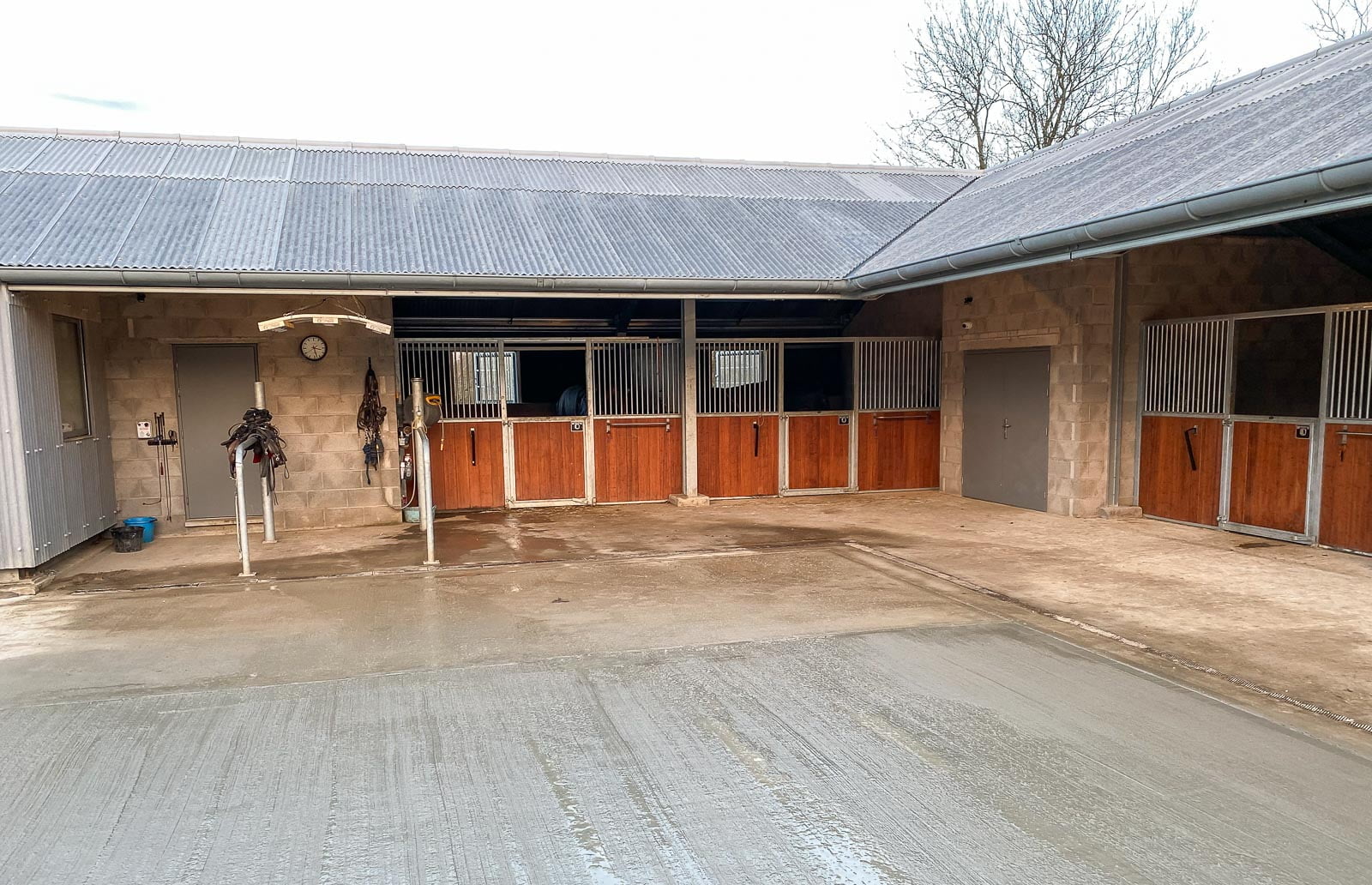 Outdoor Stables – Pegasus Equestrian Construction